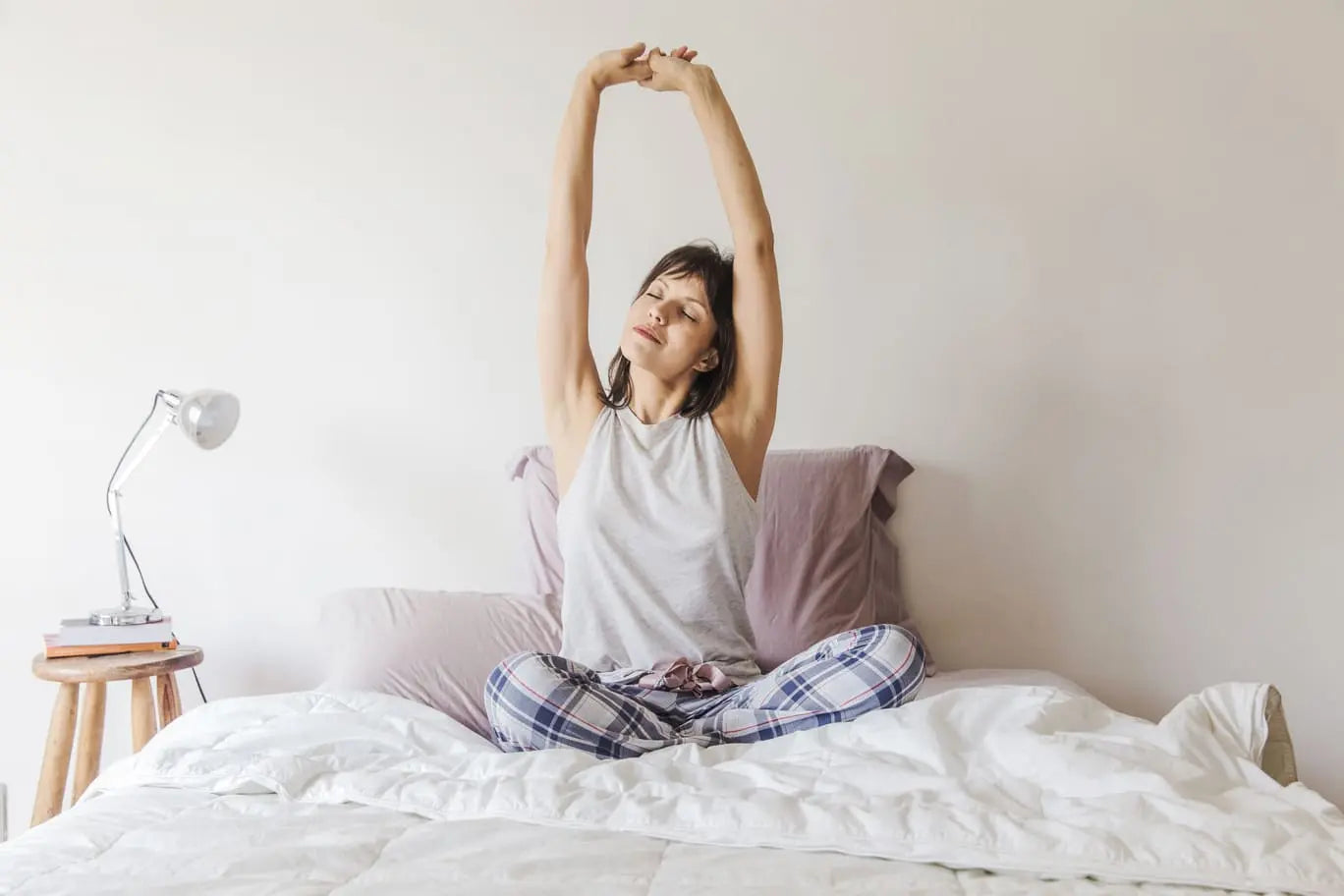 How to Wake Up Easier in the Morning: 12 Tips to Get Up in 2025 – Aqara LLC
